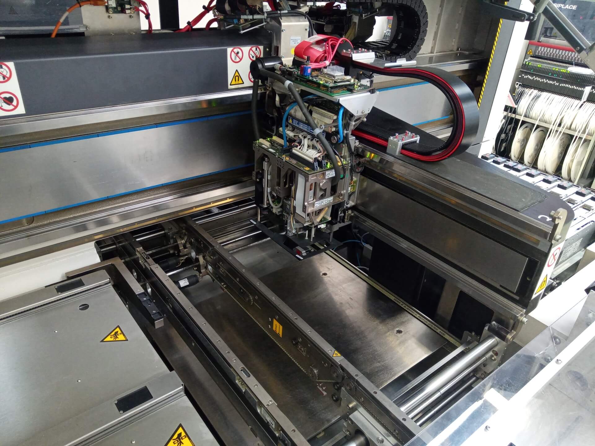 Our electronic manufacturing process - Oxygen SMD